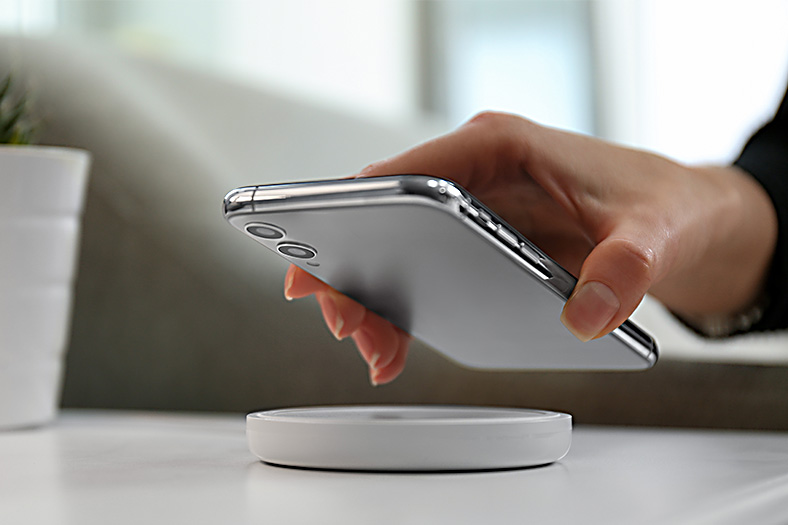 How Do Wireless Chargers Work?